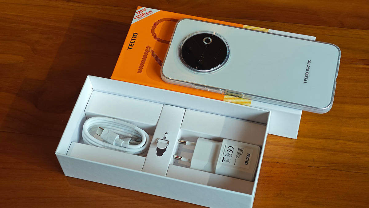 Unboxing dan Hands-on Tecno Spark 30C, HP “Transformers” Rp 1 Jutaan ...
