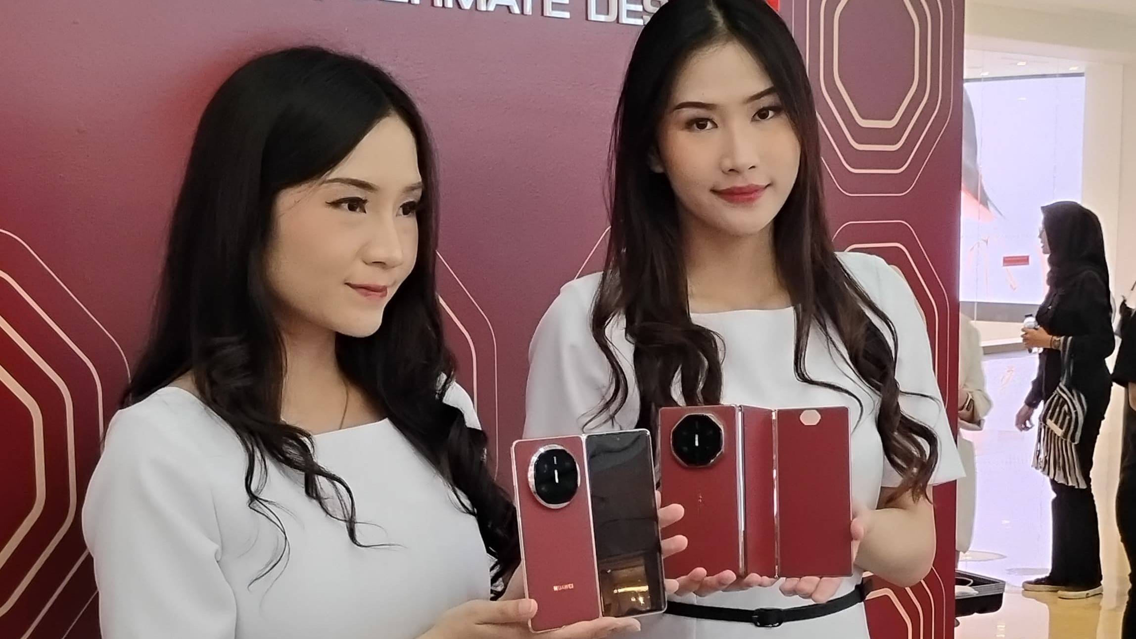 Huawei Mate XT Ultimate Rilis di Indonesia, HP Lipat Tiga Harga Rp 52 ...