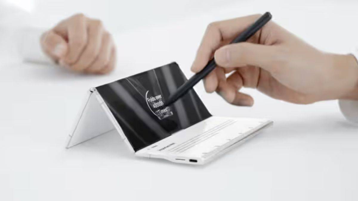 डुअल इनवर्ड ट्राई-फोल्ड डिजाइन से लैस Tecno Phantom Ultimate G Fold ...