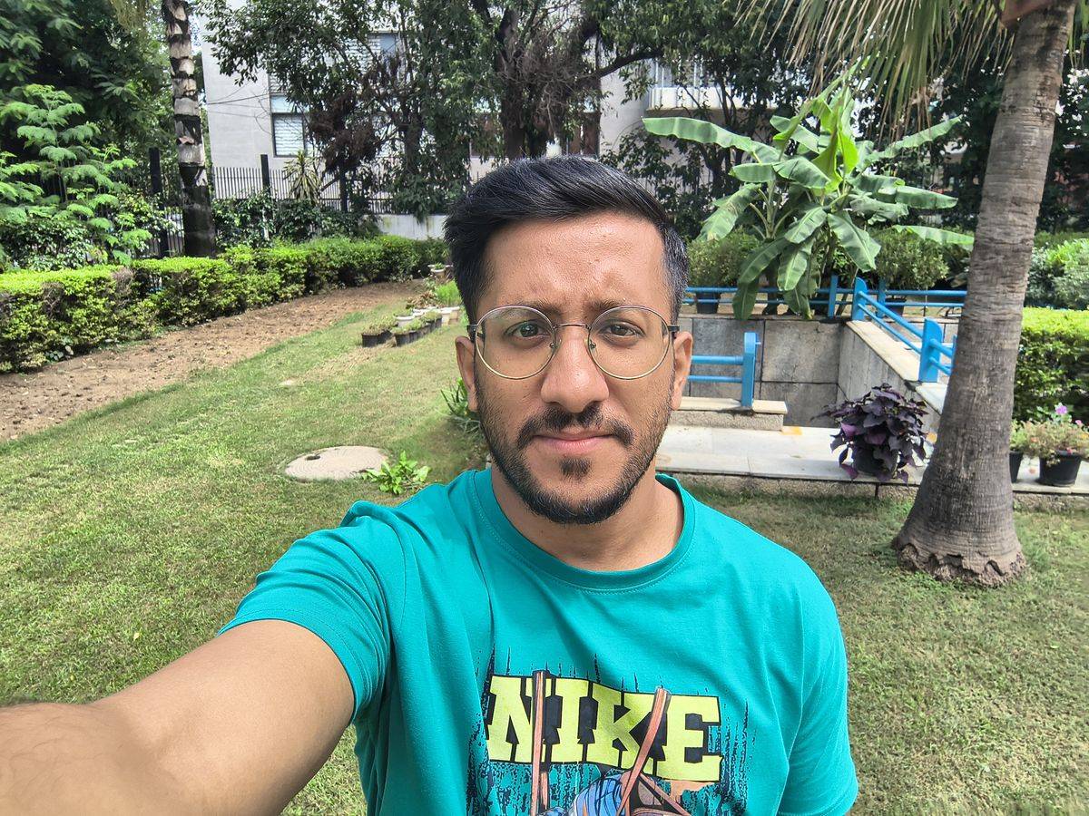 Motorola Razr 50 Review - Pros and cons, Verdict | 91Mobiles