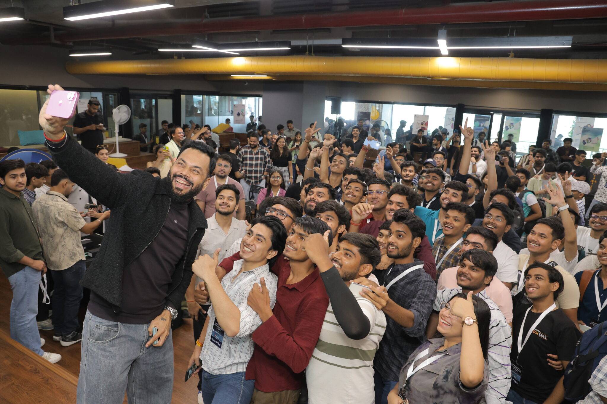 91mobiles-powered Motorola Razr 60 Community Engagement event brings together fans, giveaways ...