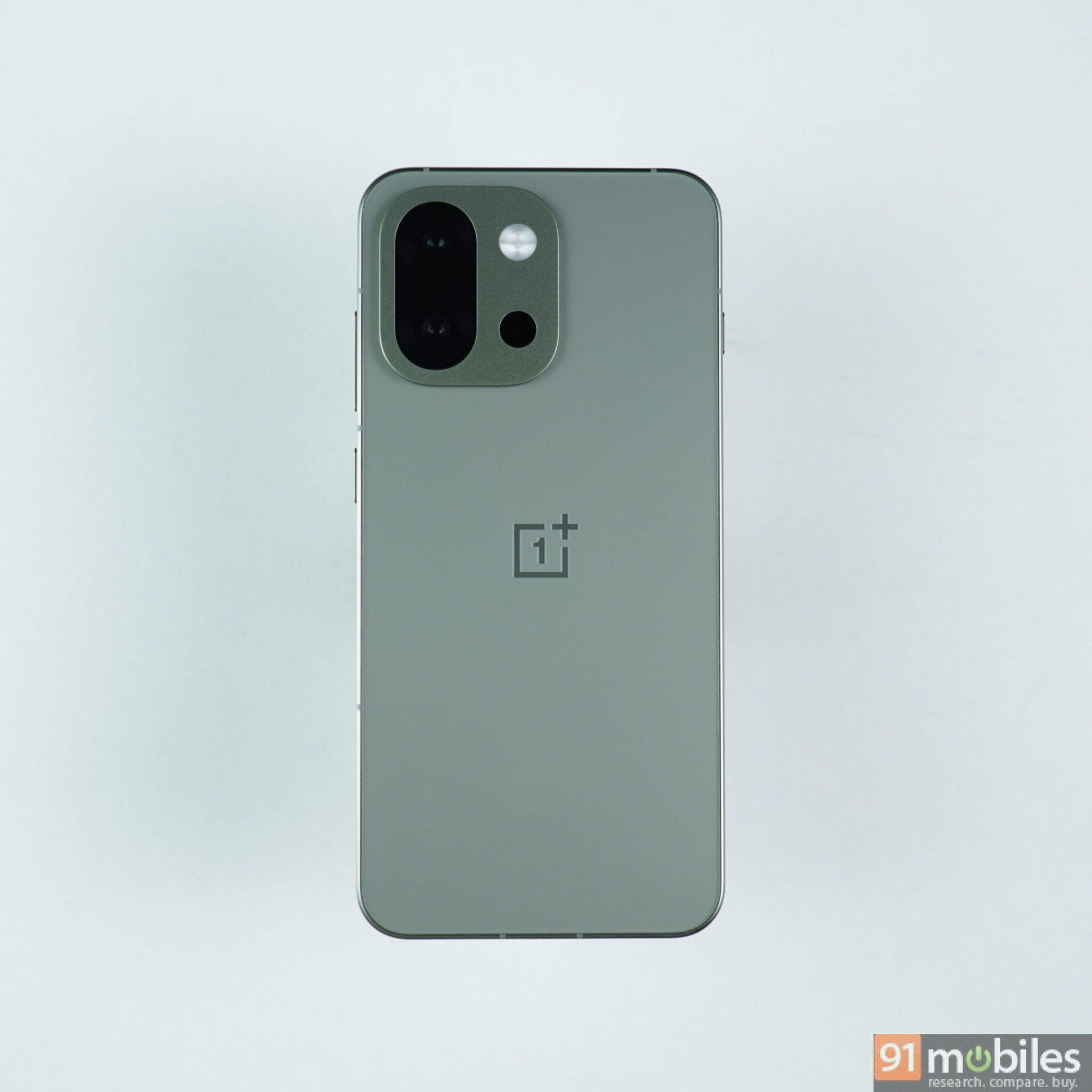 OPPO Reno 15 Pro Mini vs OnePlus 13s: the compact phone showdown