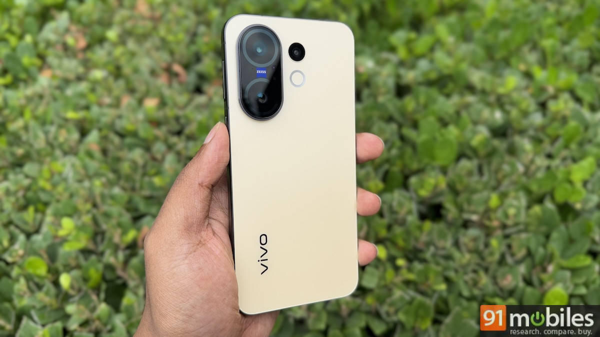 Vivo X200 FE made me believe compact phones can also be camera beasts ...
