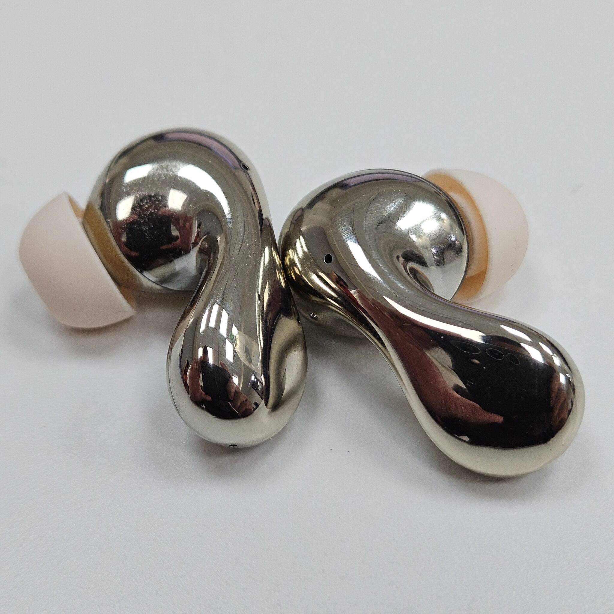 Mivi AI Buds review: heavy bass, light AI | 91mobiles.com
