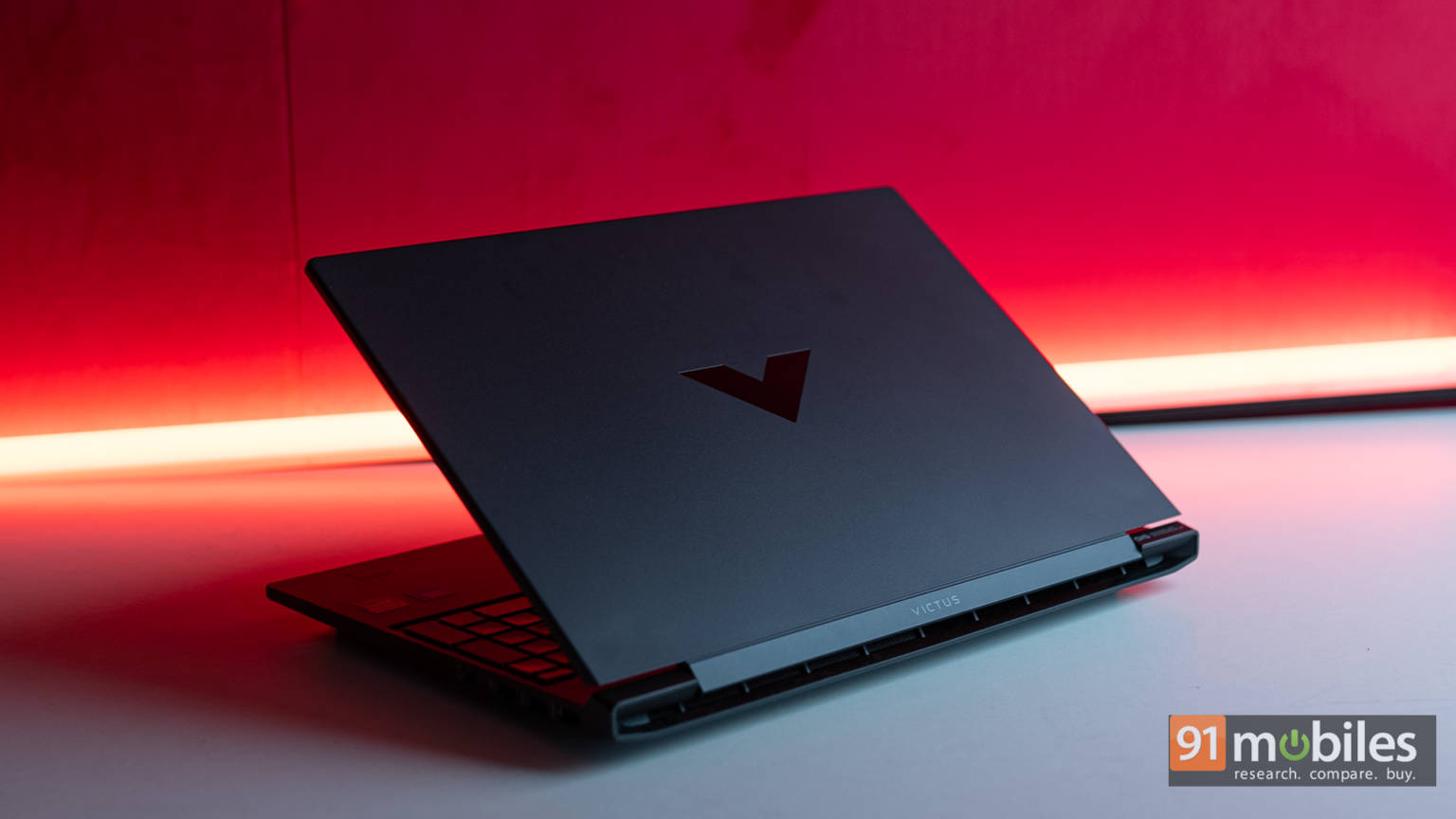 HP Victus 15-fa2009xx (2025) Review: Affordable Gaming with RTX 5060 ...