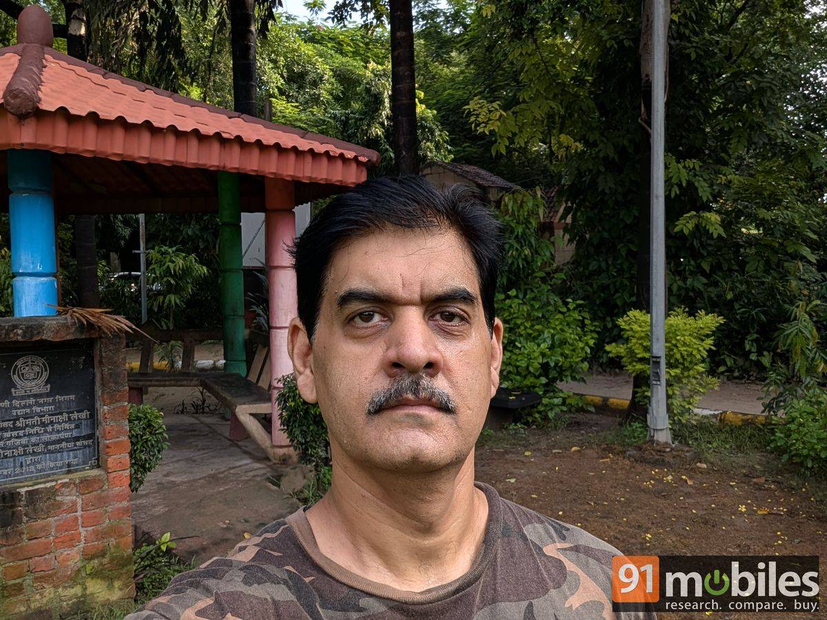 Best camera phones under Rs 80,000 in 2025: Vivo X300, Google Pixel 10 ...