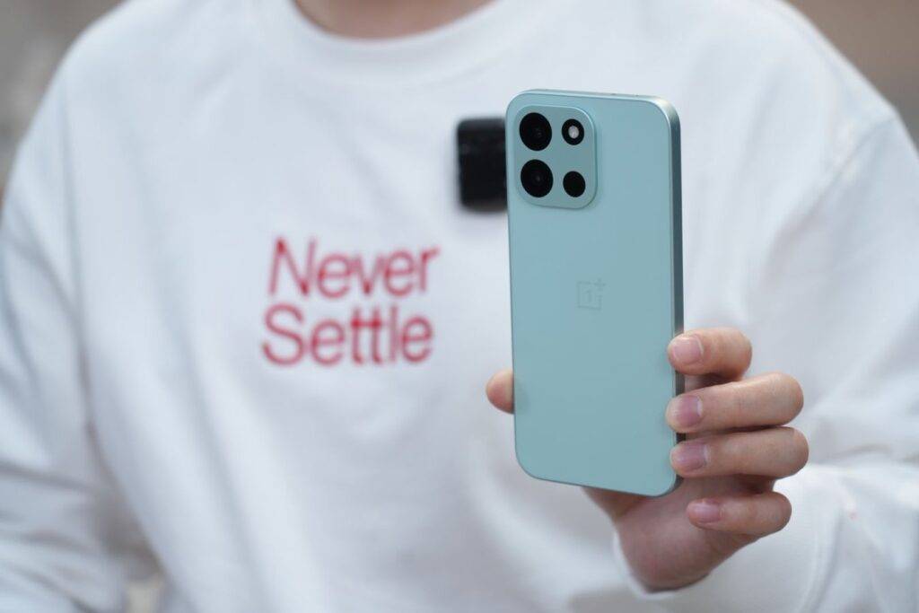 OnePlus Turbo 6 series launching in China on January 8th; could debut ...