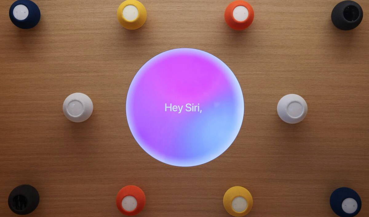 Apple to turn Siri into AI chatbot with iOS 27, claims report ...