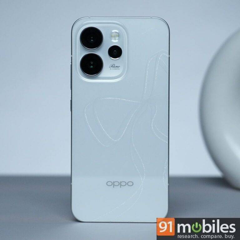 OPPO Reno 15 Pro Mini first impressions: a compact Reno done seriously ...