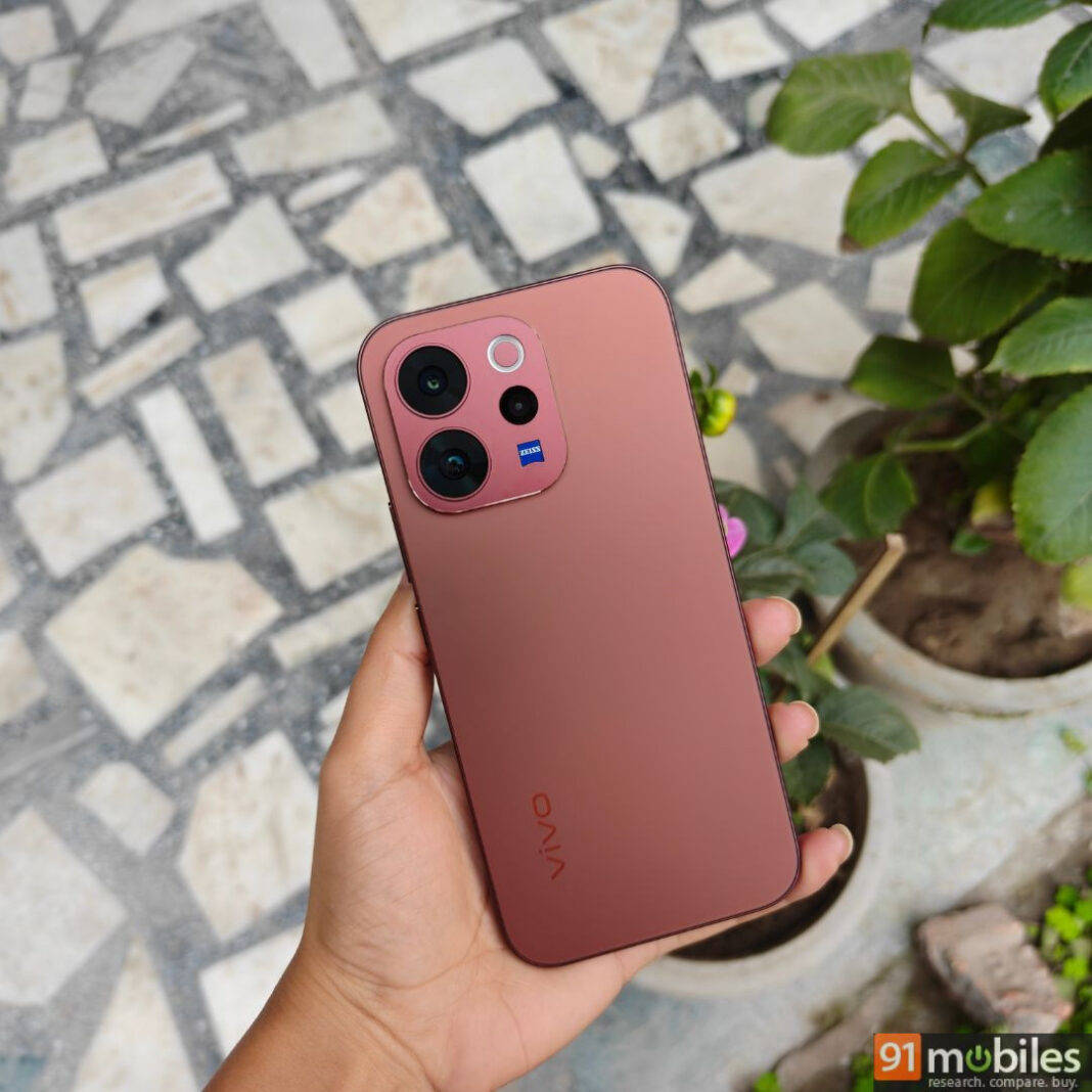 Vivo V70 Review - Pros and cons, Verdict | 91Mobiles