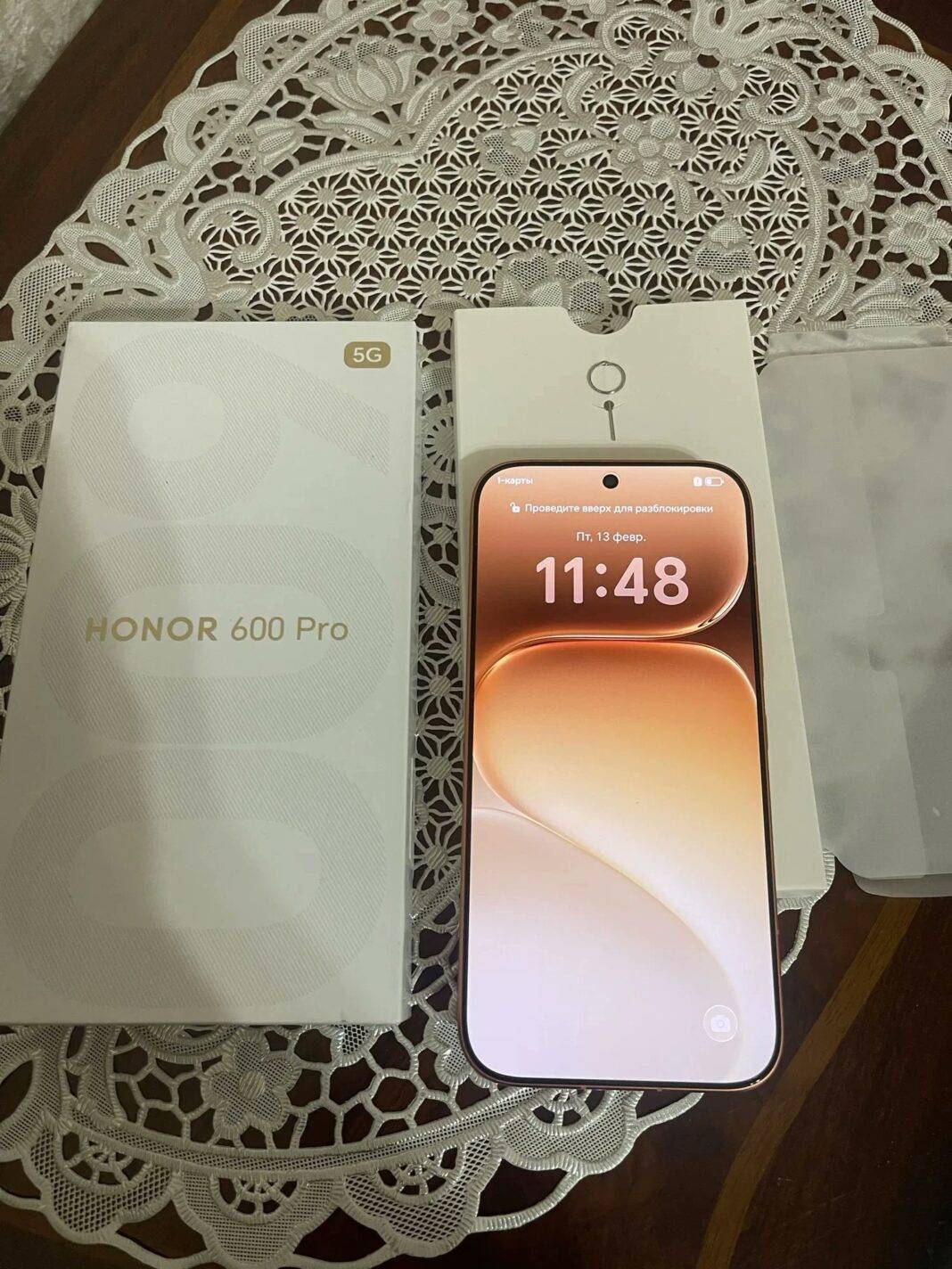 Honor 600 Pro real life images leaked, thin display bezels and iPhone ...