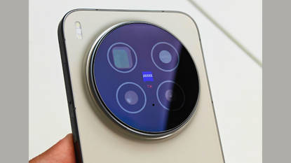 Vivo X500 Pro could feature 50MP LOFIC primary camera and 64MP ...